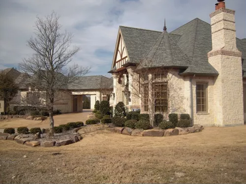 One-story castle plan with huge master bath - 4861