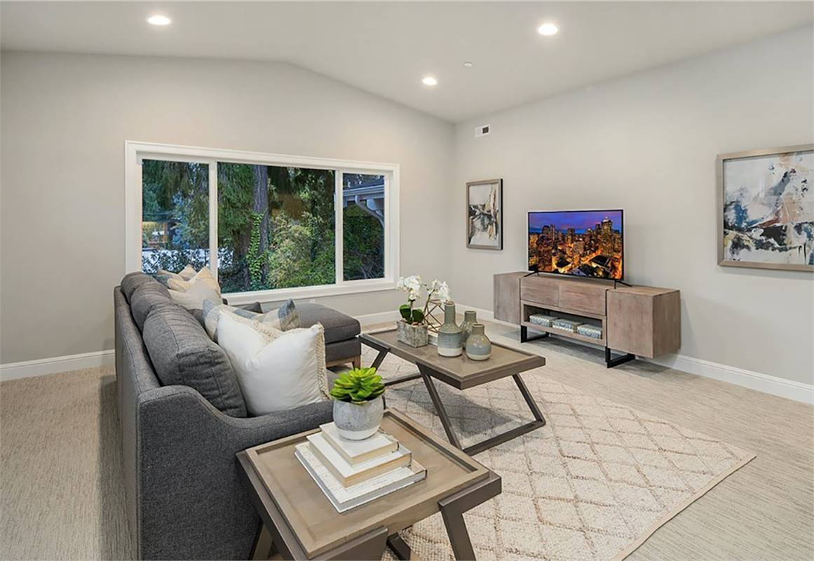 5 Bedroom Craftsman Style House Plan 5072: McNally - 5072