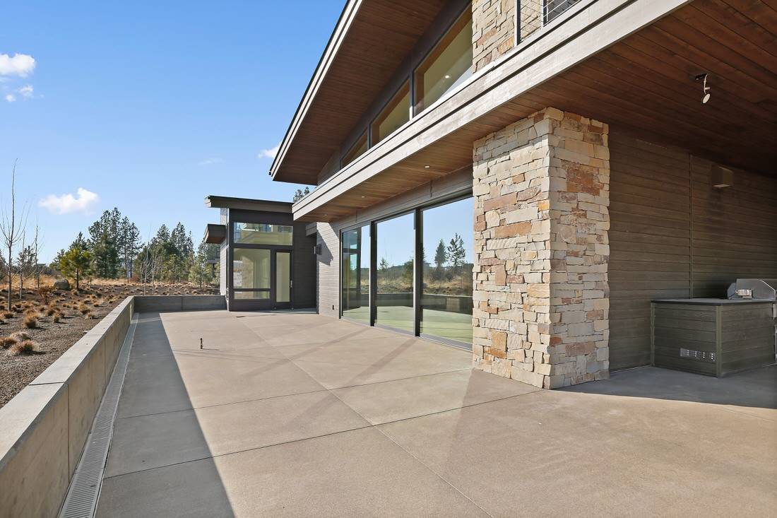 Luxury Contemporary Style House Plan 8598: Shiner Rock - 8598