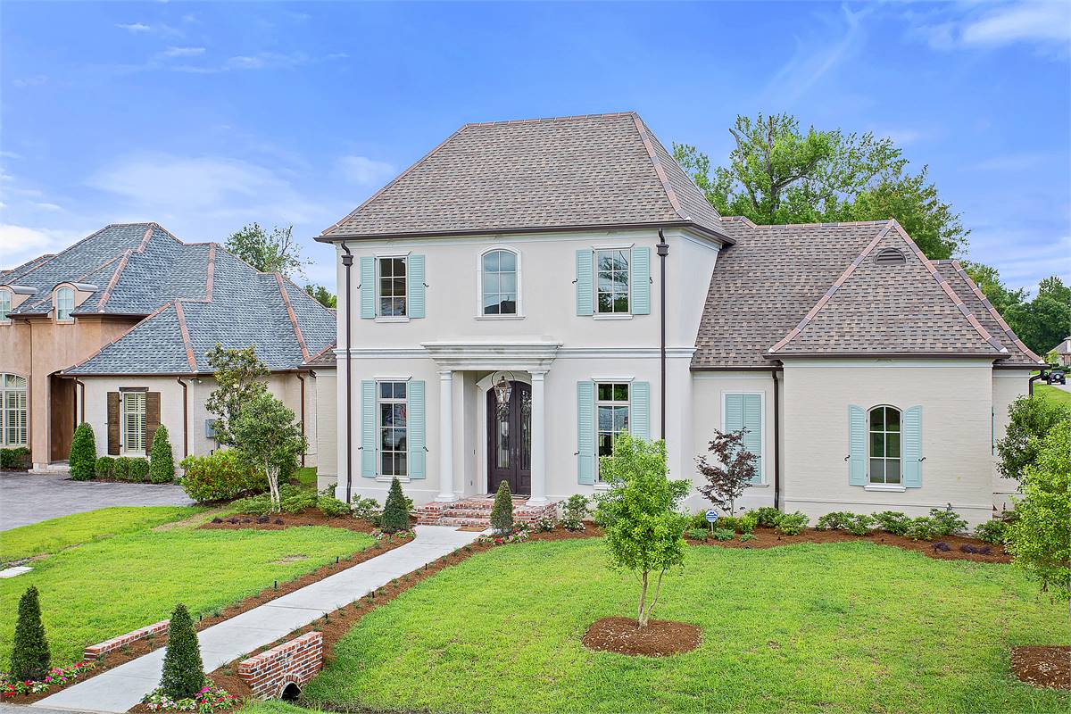 Le Pierre Four-Bedroom European House Plan with an Eating Bar - 9627