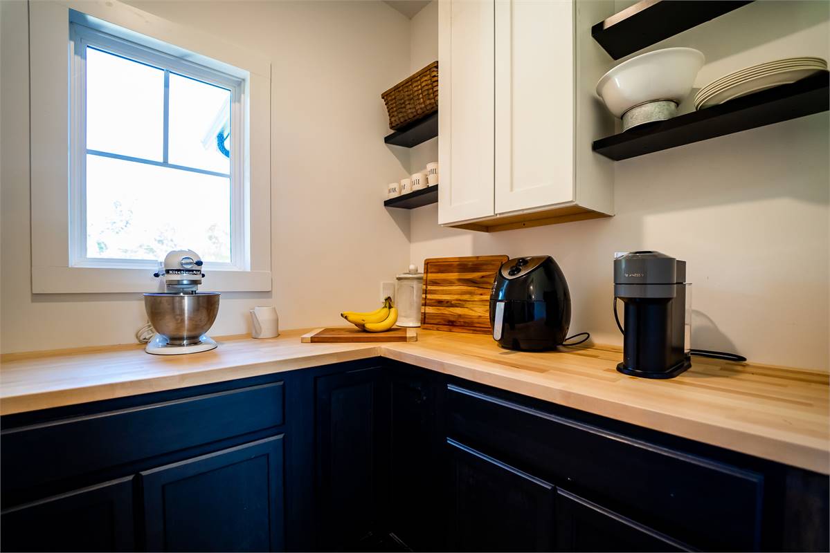 Walden Fabulous Exclusive 2,188 sqft, 3 bedroom 2.5 bathroom Farmhouse ...