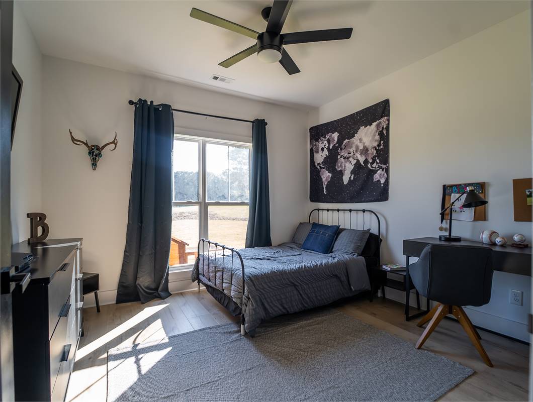 Walden Fabulous Exclusive 2,188 sqft, 3 bedroom 2.5 bathroom Farmhouse ...