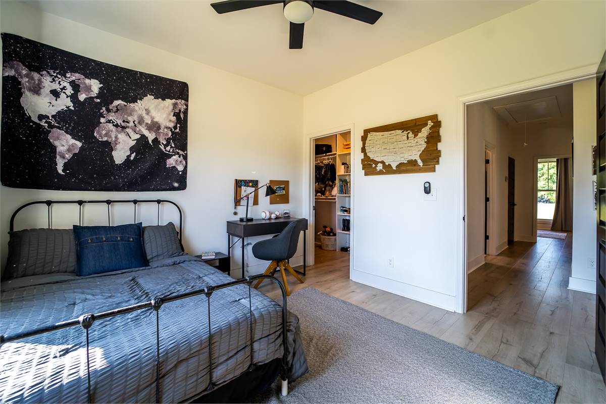 Walden Fabulous Exclusive 2,188 sqft, 3 bedroom 2.5 bathroom Farmhouse ...