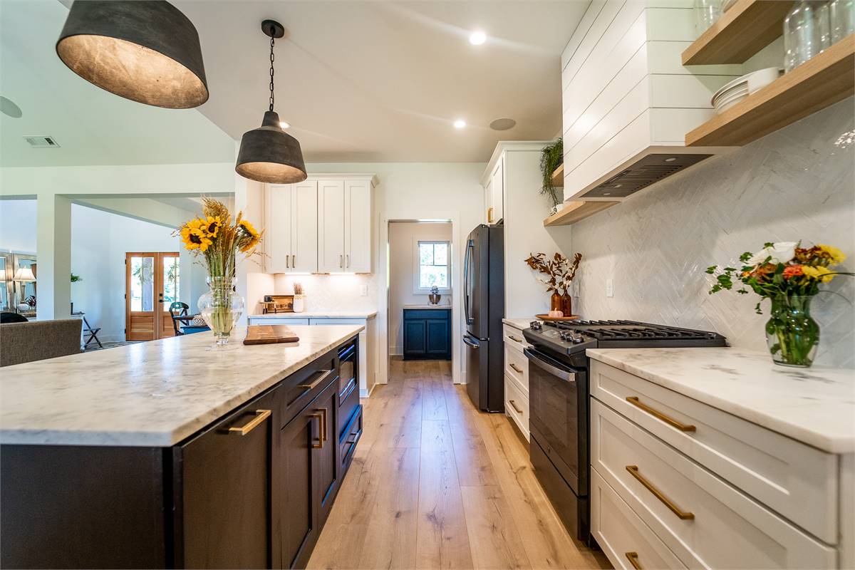 Walden Fabulous Exclusive 2,188 sqft, 3 bedroom 2.5 bathroom Farmhouse ...