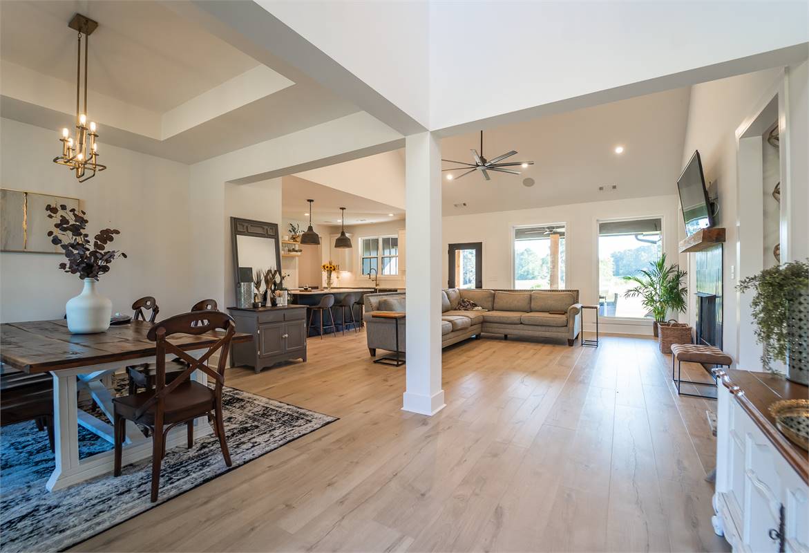 Walden Fabulous Exclusive 2,188 sqft, 3 bedroom 2.5 bathroom Farmhouse ...