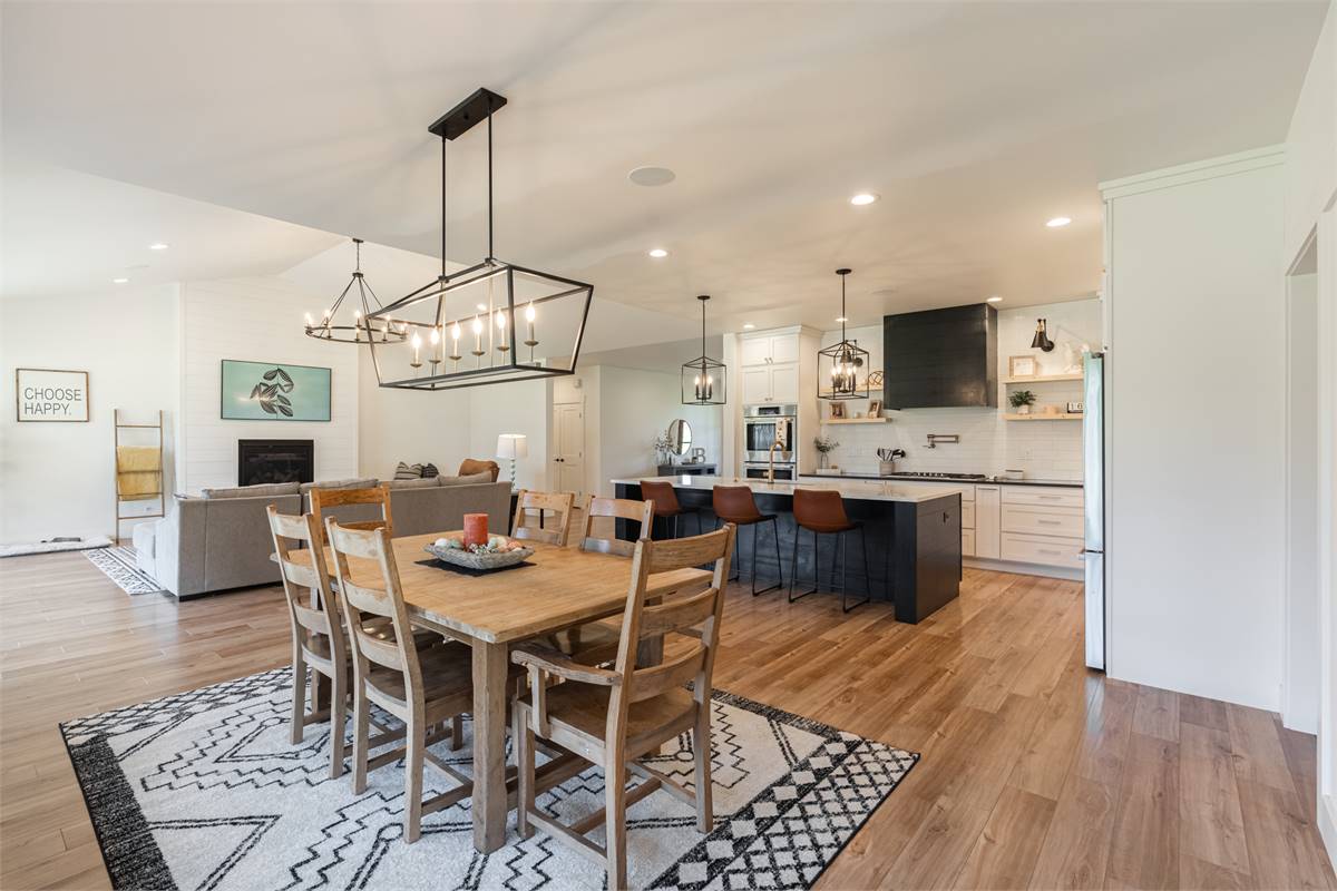 Charming Ranch Farm House Style House Plan 7839 - 7839