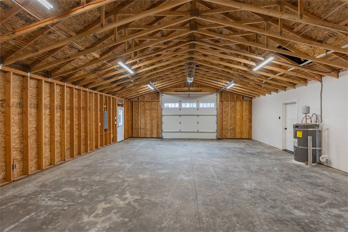 1 Bedroom Craftsman Style Shop House Plan 9886 - 9886