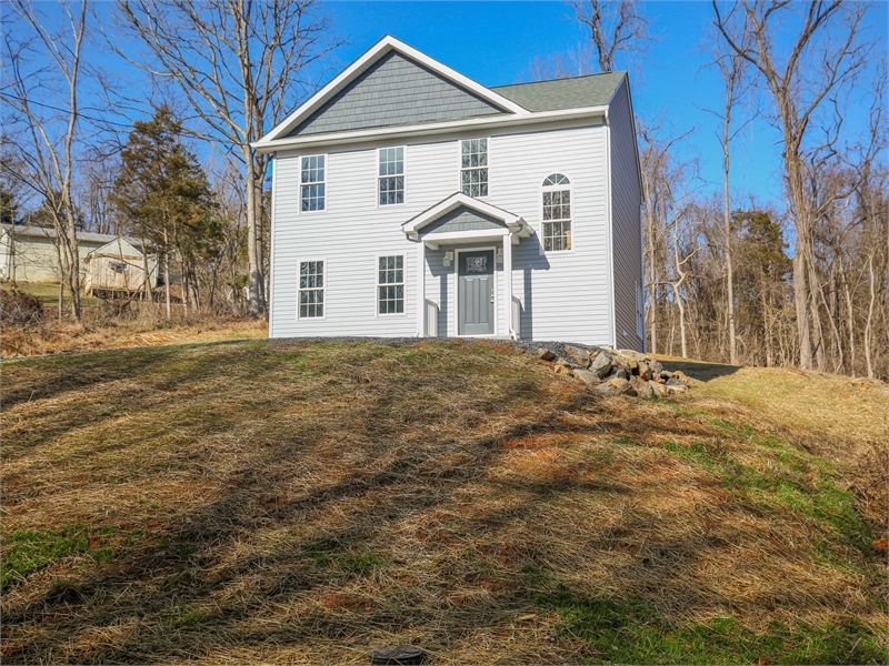 The Columbia 1412 - 3 Bedrooms and 2 Baths | The House Designers - 1412