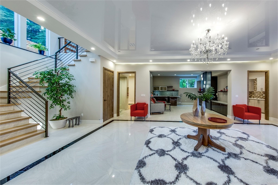 Inverted Living Contemporary Style House Plan 7884 - 7884